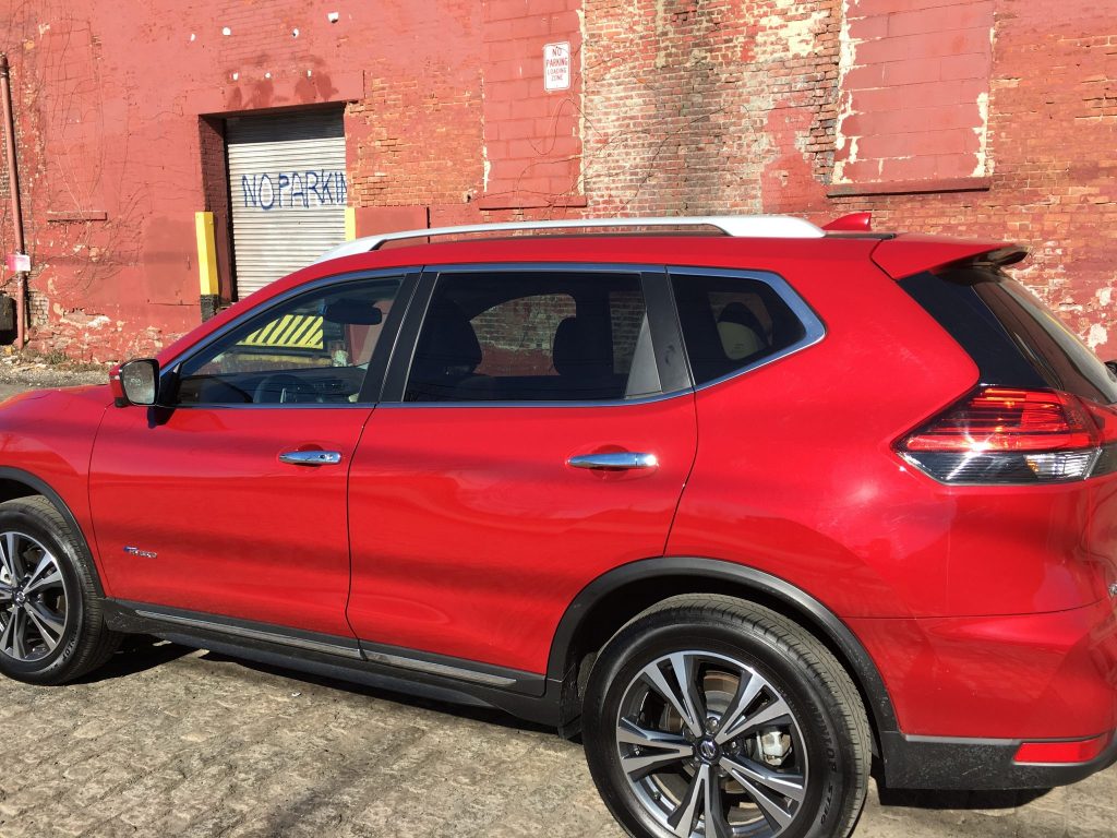 Driving in New York City: Pros, Cons and Alternatives for Travelers