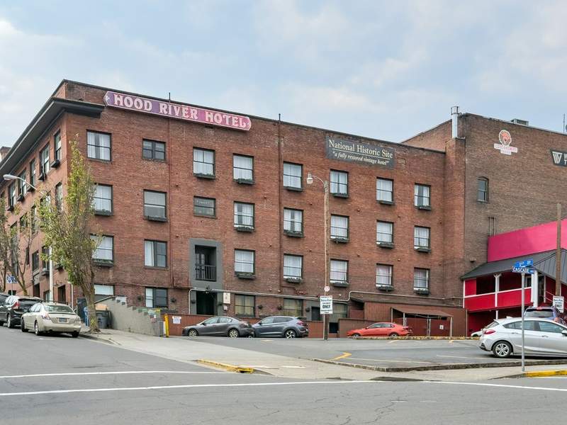 Hood River Travel Guide: Explore Scenic Adventures | SheBuysTravel